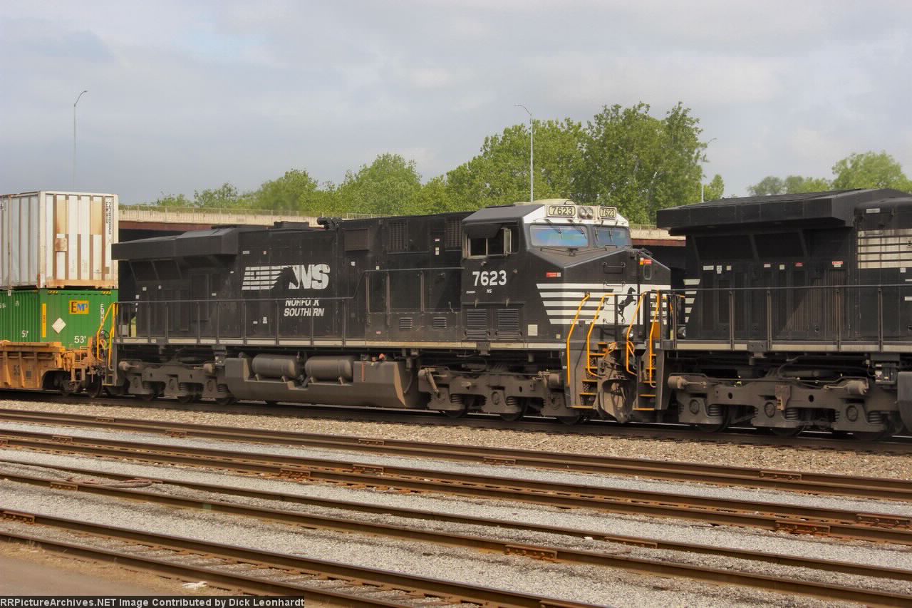 NS 7623
